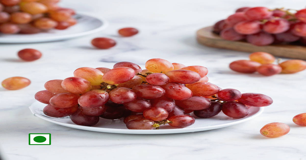 Buy Indian Crimson Grapes (Seedless) (Limited Season) (Drakshi) Online ...
