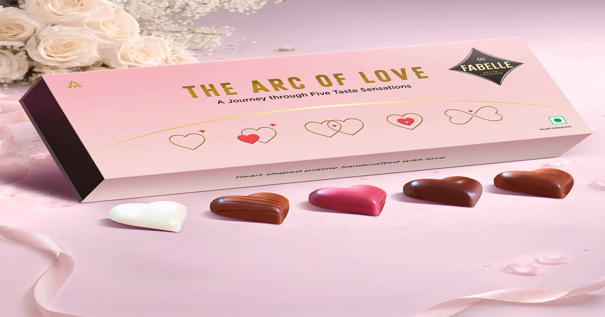 Buy Fabelle Heart Collection Chocolate Gift Pack Online (65 g) At Best ...