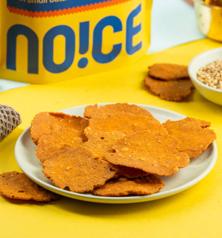 Buy NOICE Spicy Potato Hot Chips (Homestyle Wafer Snacks) Online (50 g ...