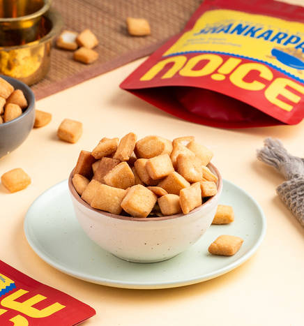 Buy NOICE Spicy Potato Hot Chips (Homestyle Wafer Snacks) Online () At ...